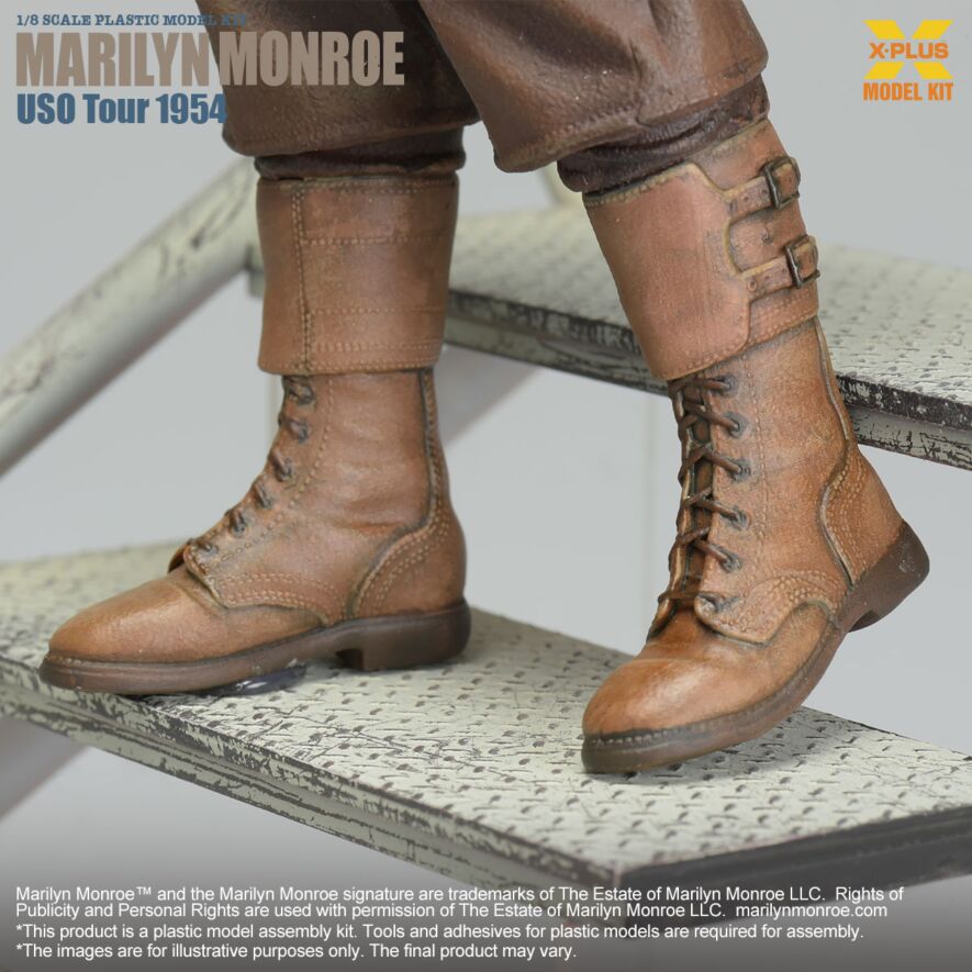 1/8 Scale Marilyn Monroe USO Tour 1954 Plastic Model Kit